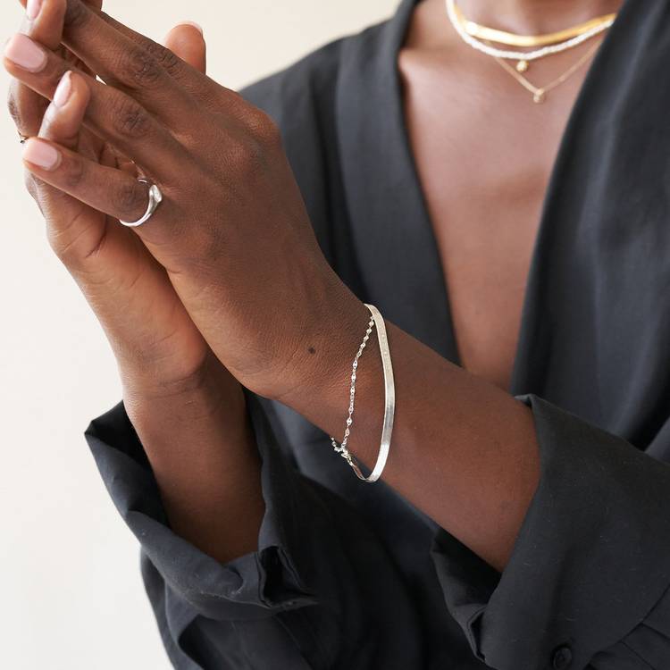 Herringbone Engraved Slim Bracelet - Silver - Oak & Luna