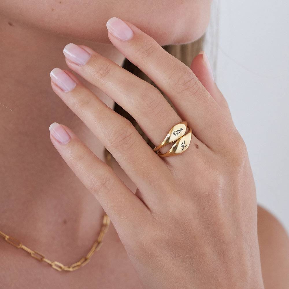 Shop Custom Ladies Signet Rings in Gold & Silver - Oak & Luna